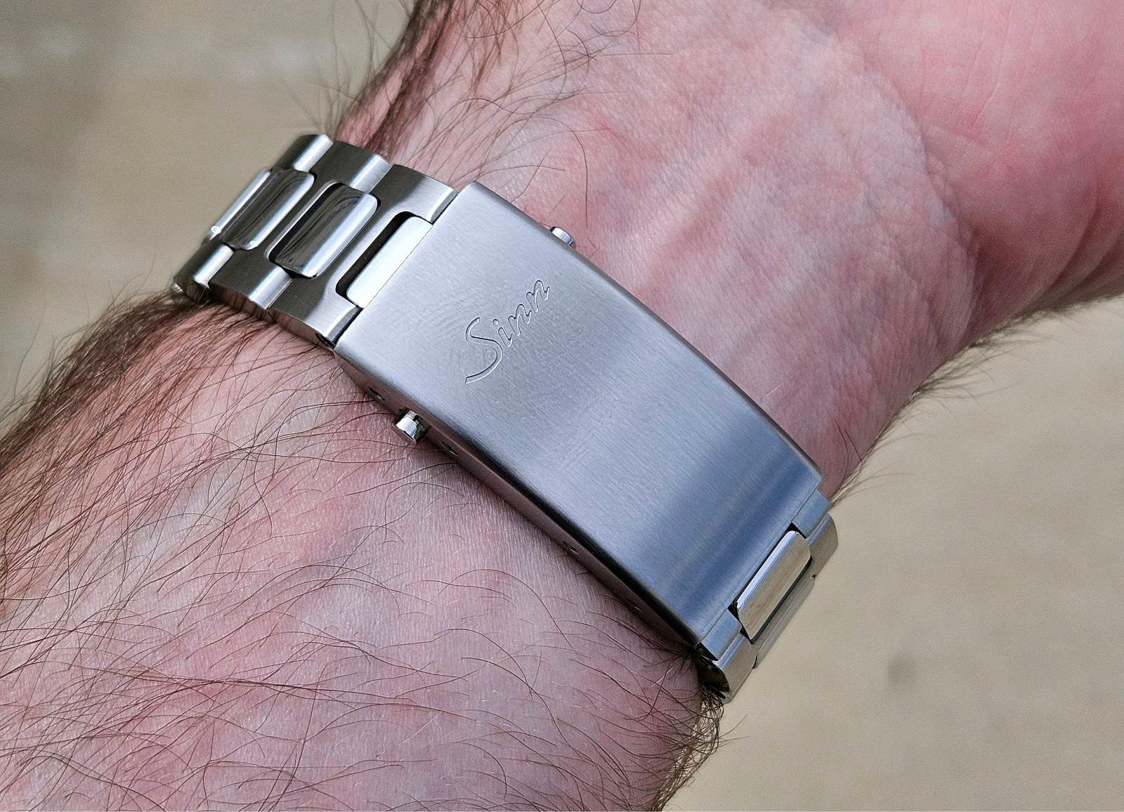 Sinn Adjustable Clasp Review | WatchCrunch