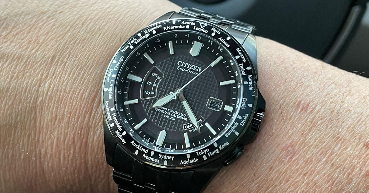 Citizen World Time AT Review | WatchCrunch