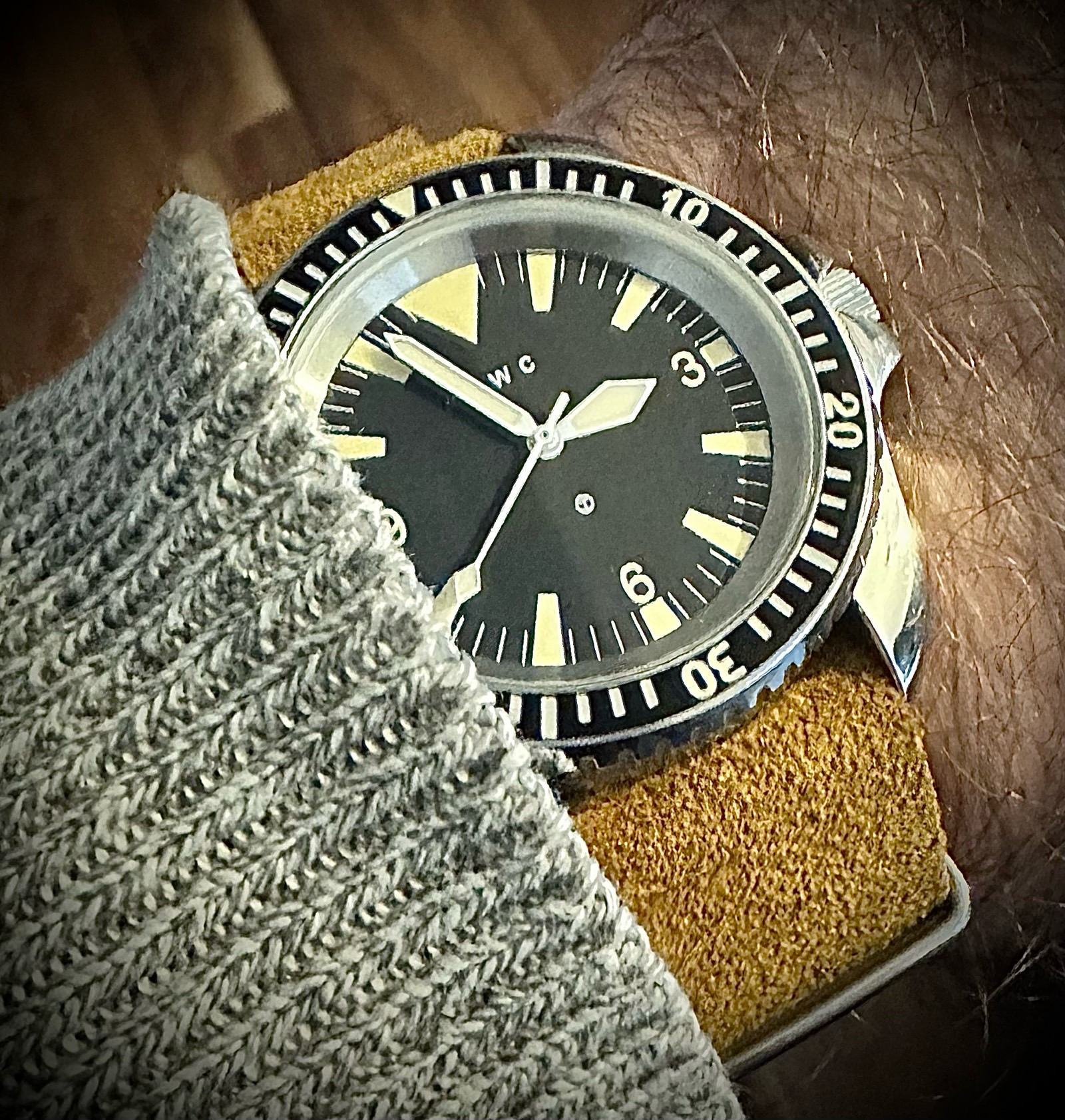 Review – CWC Royal Navy Diver 1980 Re-Issue | WatchCrunch
