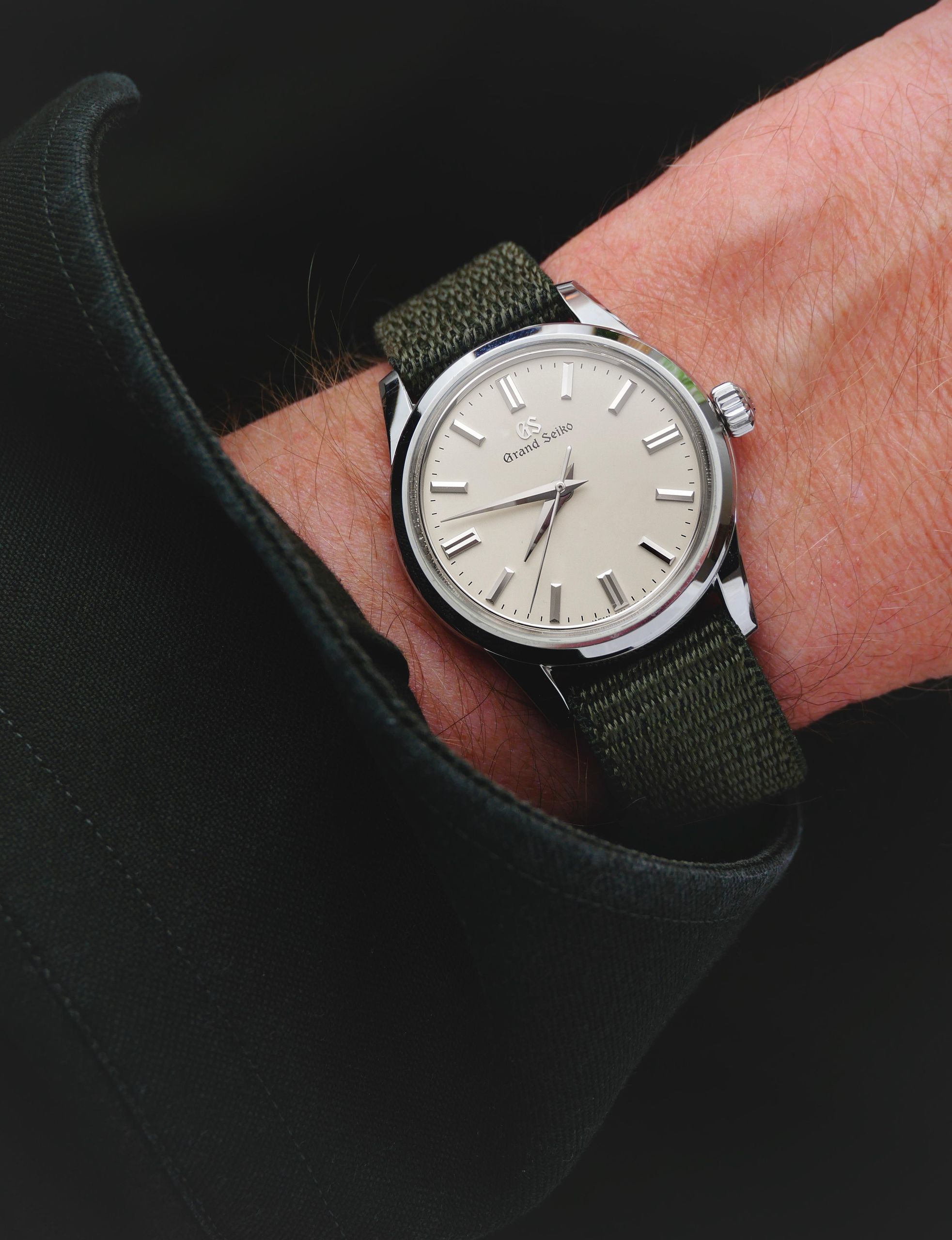 If there's such a thing as a "posh" field watch... | WatchCrunch