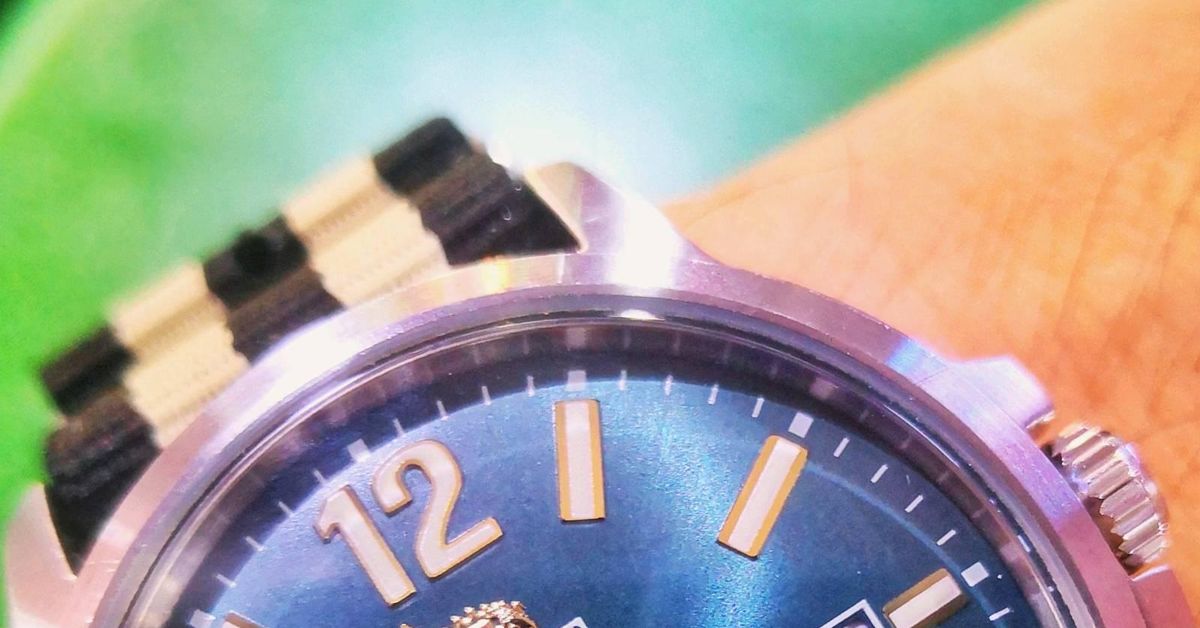 ORIENT Classic Commuter Turquoise Green Teal Dial | WatchCrunch