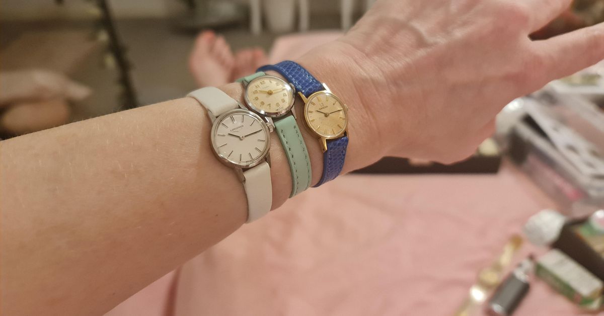 Odd look, but a fun way to see how they do over the day. | WatchCrunch