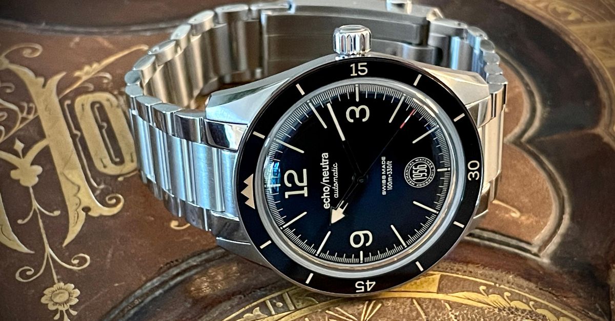 Review of the Echo/Neutra 1956 3H Black | WatchCrunch