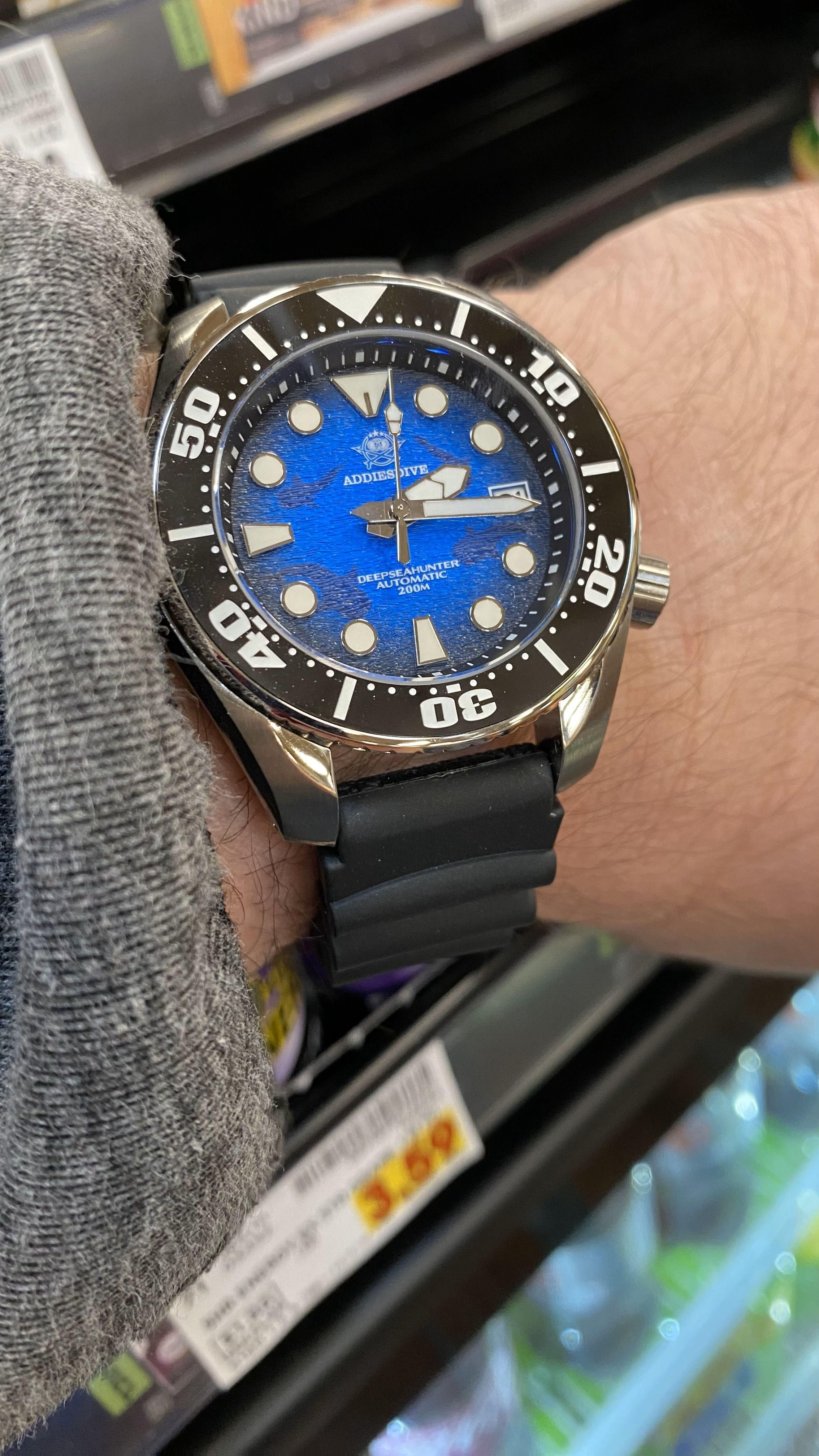 The ADDIESDIVE Deep Sea Hunter Dive Watch Review | WatchCrunch