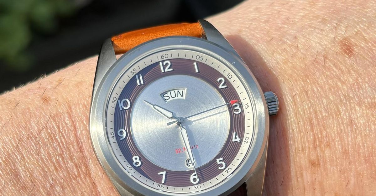 The debut Hz Watches timepiece has arrived! | WatchCrunch