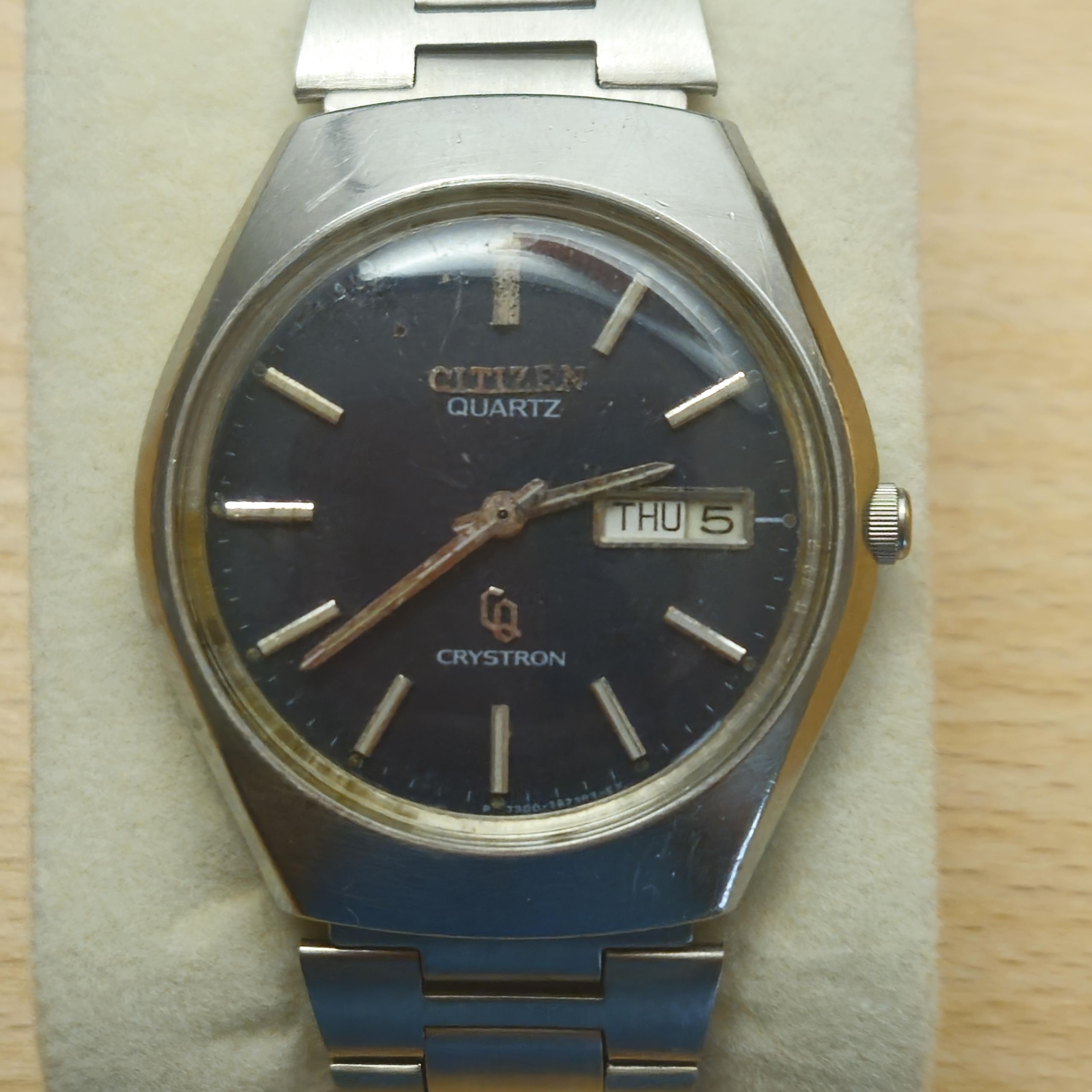 First vintage Citizen Crystron | WatchCrunch