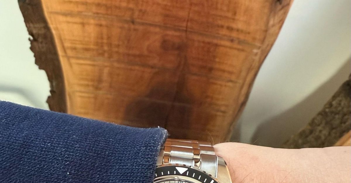 Is this normal?? | WatchCrunch