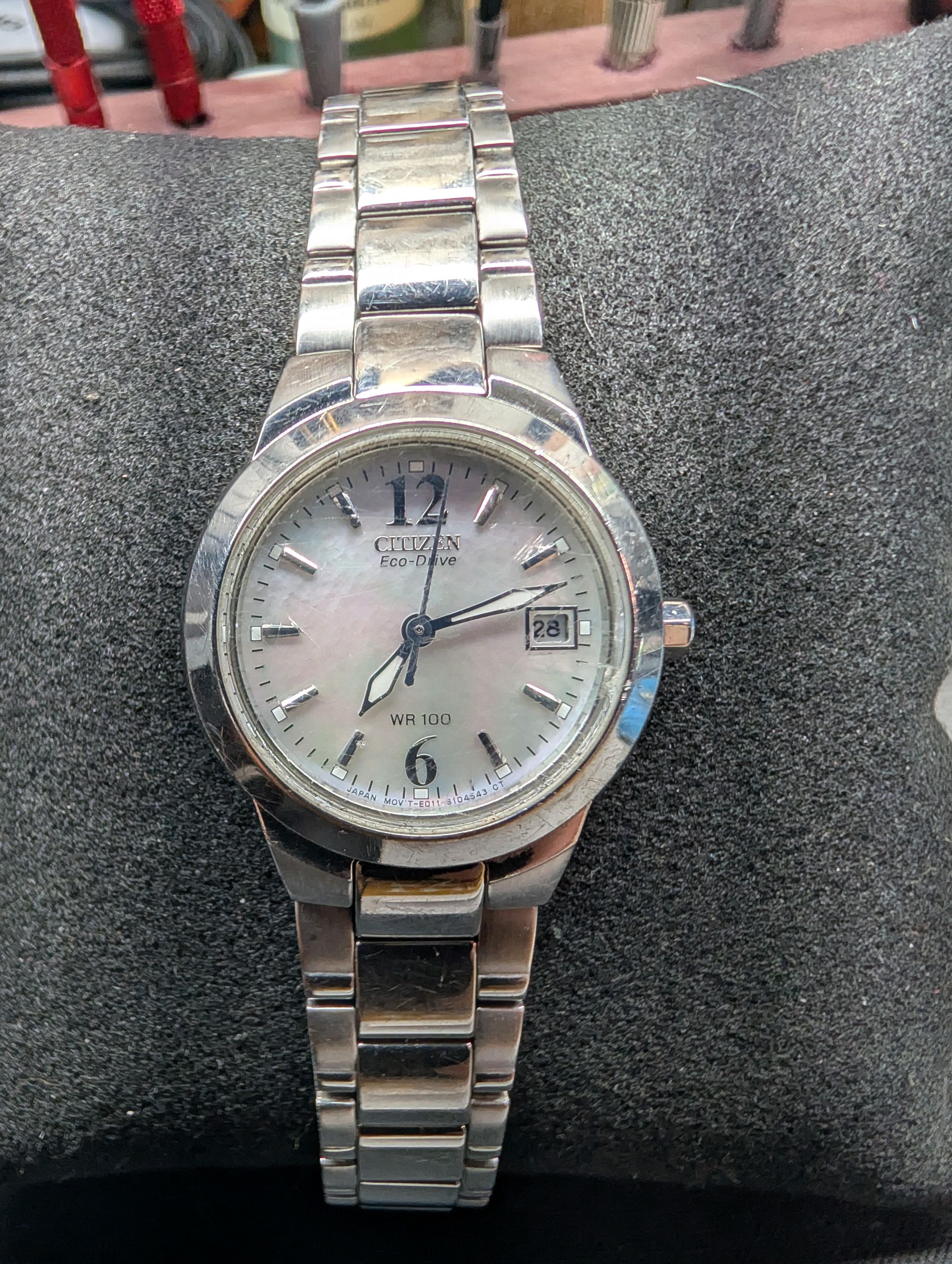 Pre-Owned Citizen Silhouette For Sale