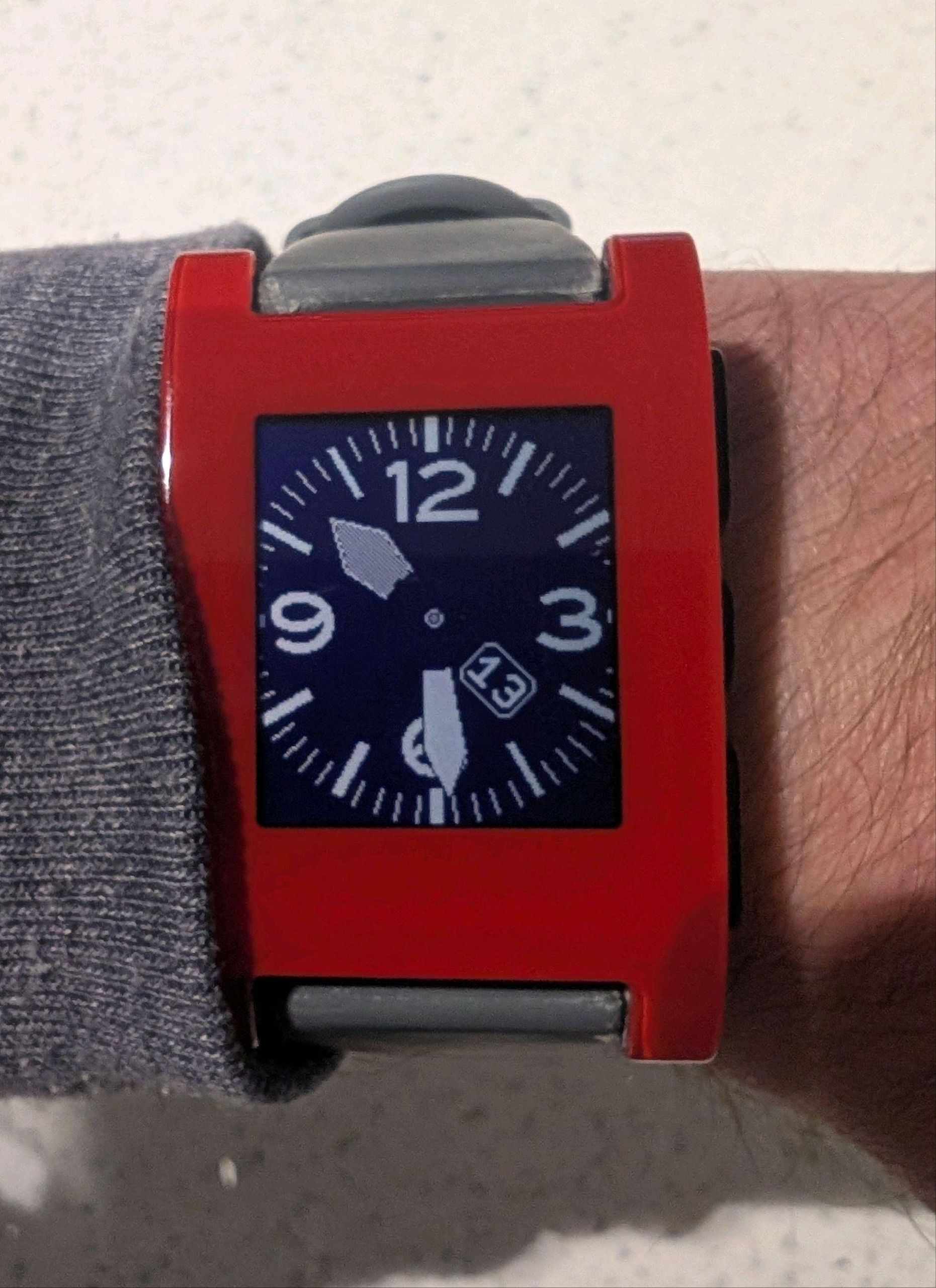 Original 2012 Pebble... It's alive! | WatchCrunch