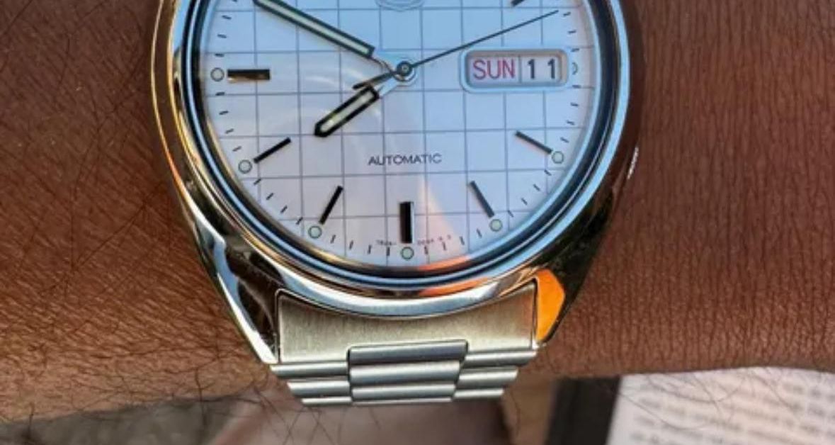 Seiko 5 - SNXF05 | WatchCrunch