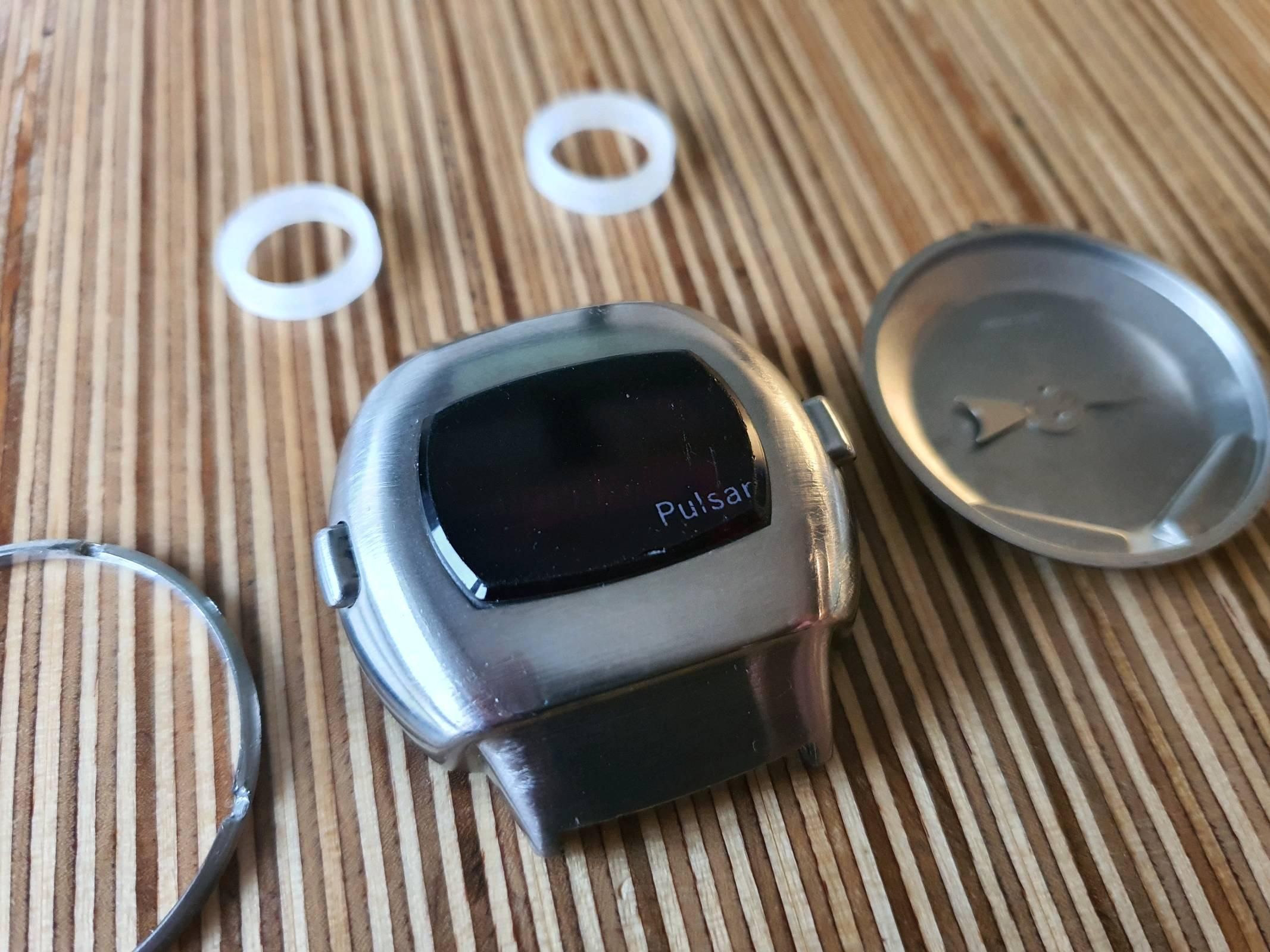 Pulsar P3 Led Watch | WatchCrunch