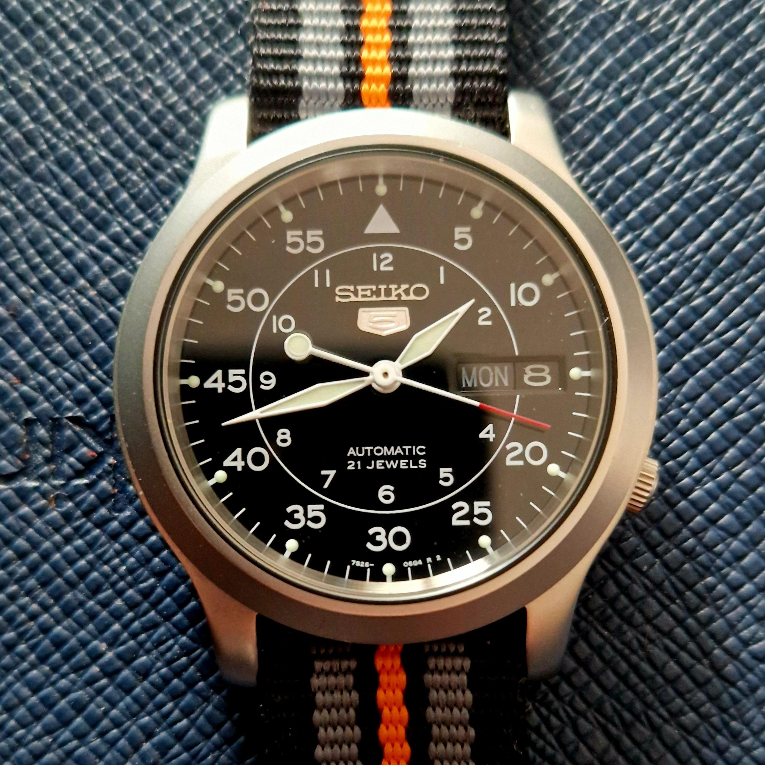 Seiko 5 SNK 809 | WatchCrunch