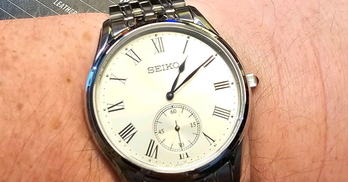 Seiko Essentials Quartz Small Seconds | WatchCrunch