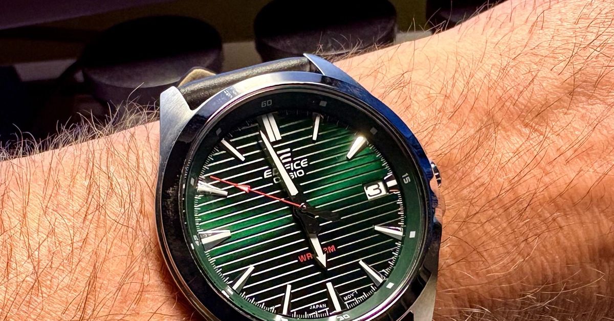 Black oder brown? | WatchCrunch