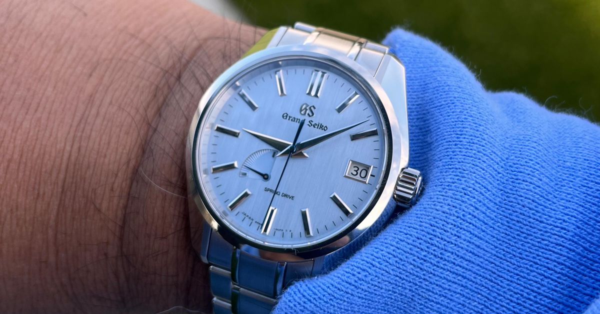 Grand Seiko Heritage SBGA471 Soko Review | WatchCrunch