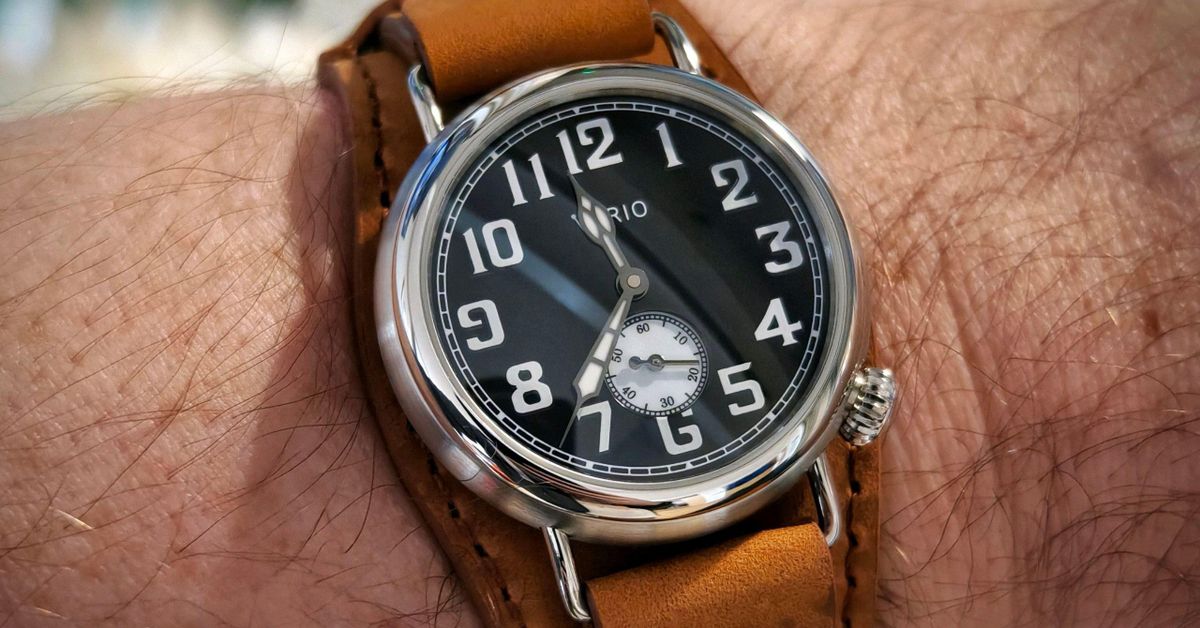 Vario 1918 Trench Watch... | WatchCrunch
