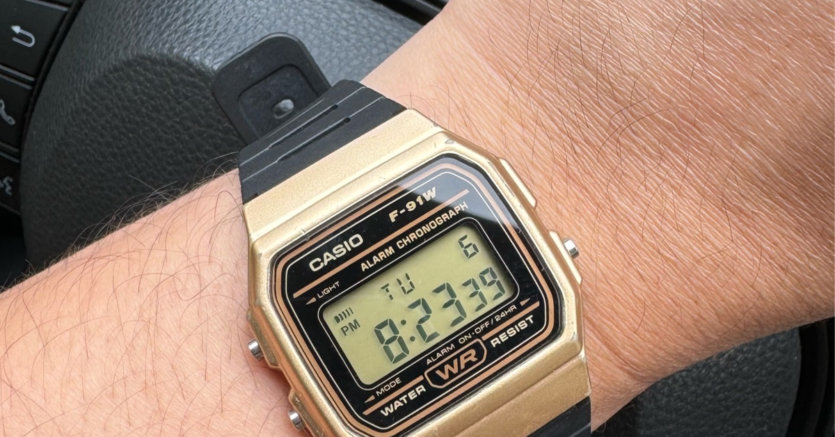 Casio F-91W in gold color way 🥰 | WatchCrunch