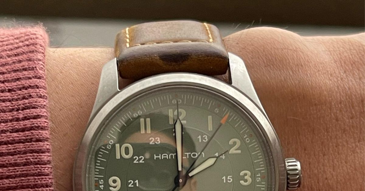 Reflective Hamilton crystals | WatchCrunch