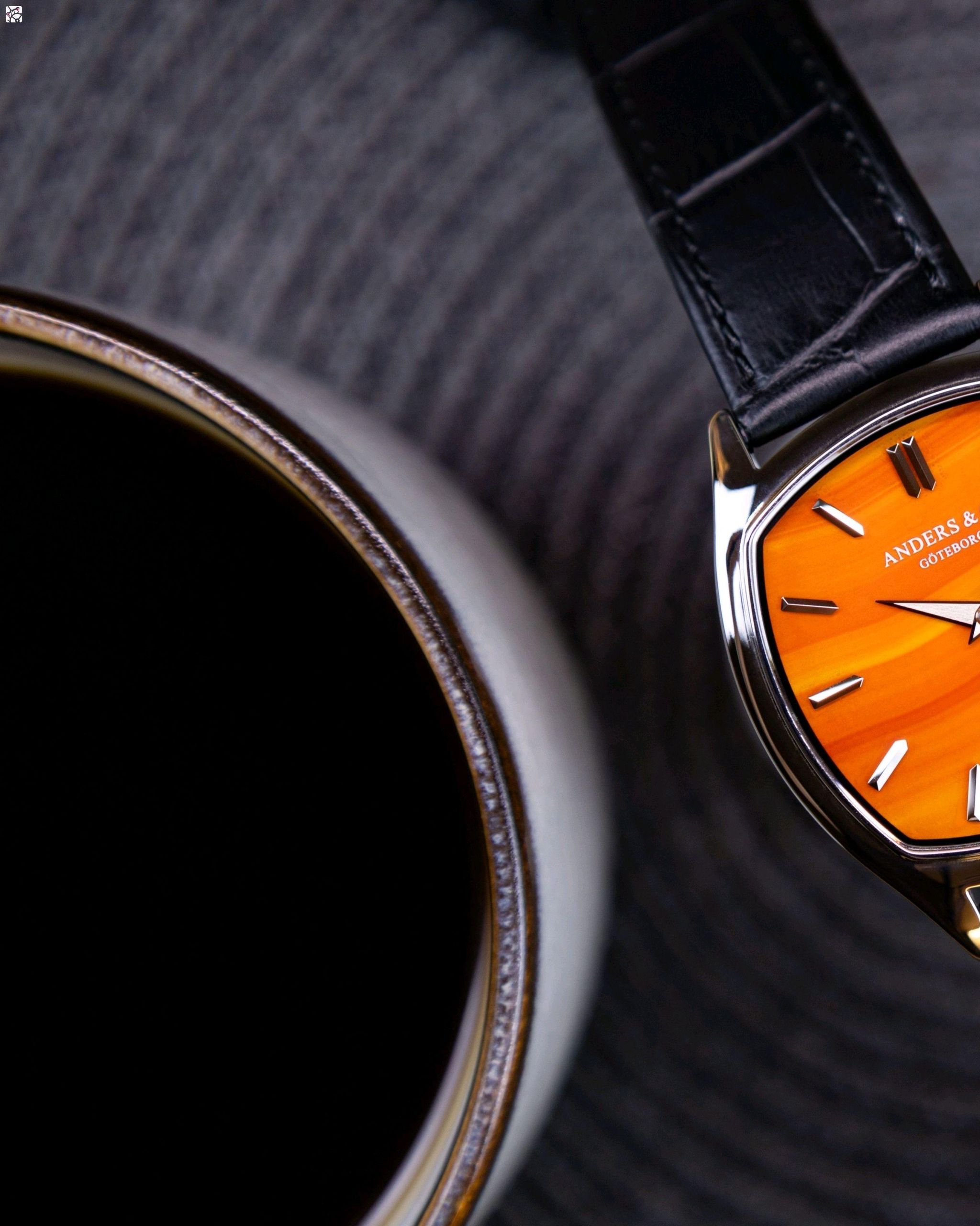 (borrowed) Anders & Co AC2 Volcán Red Agate 🔥 | WatchCrunch