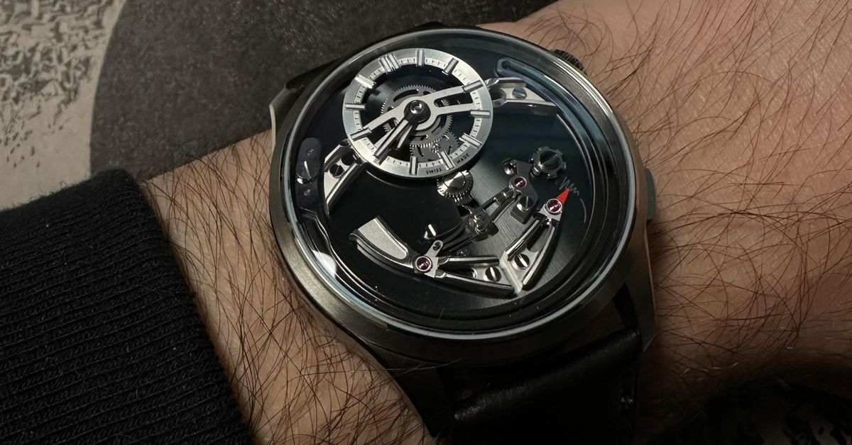 Christopher Ward Bel Canto Review | WatchCrunch