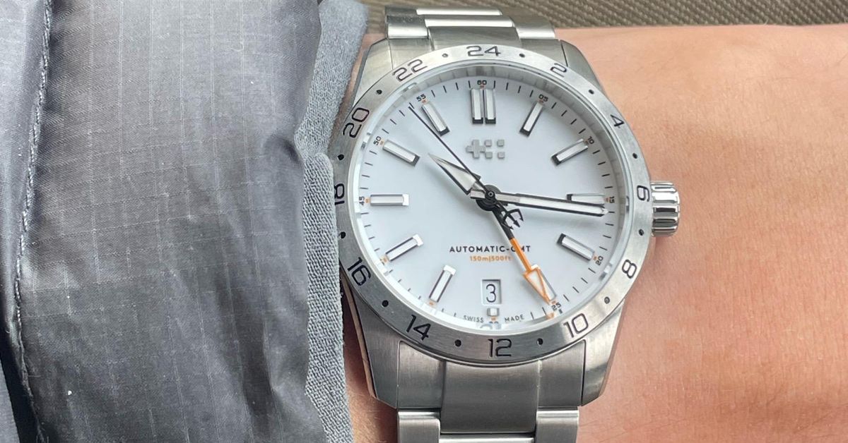 CW C63 Sealander GMT 36 | WatchCrunch