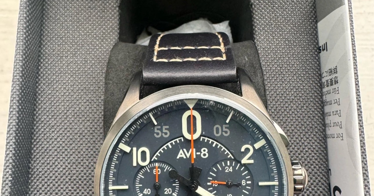 Lock Chronograph | WatchCrunch