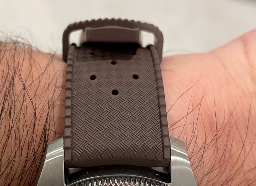 Tropic Strap “Tail” | WatchCrunch