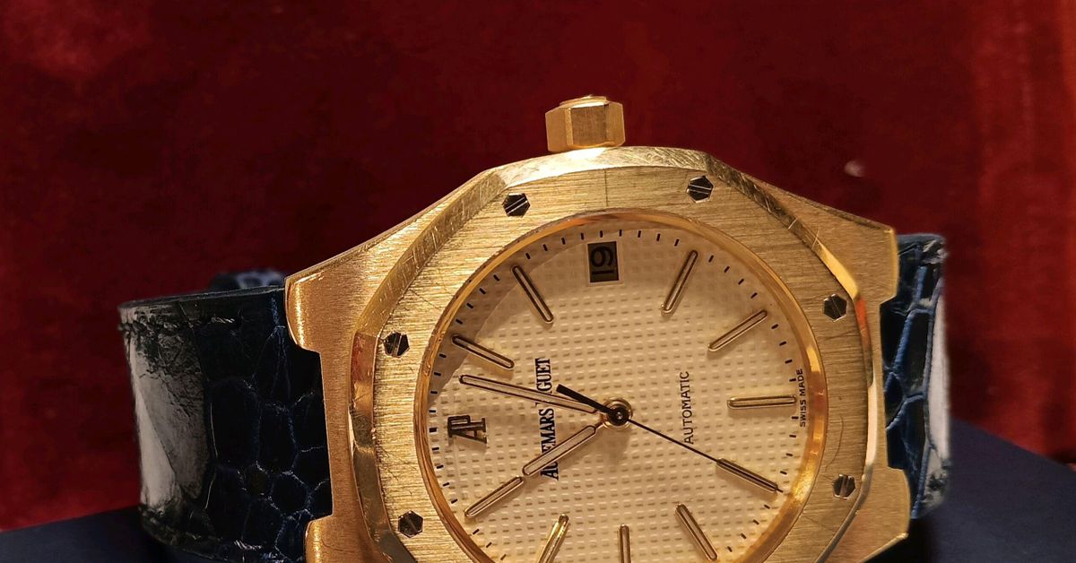 Royal oak + Aaron bespoke | WatchCrunch