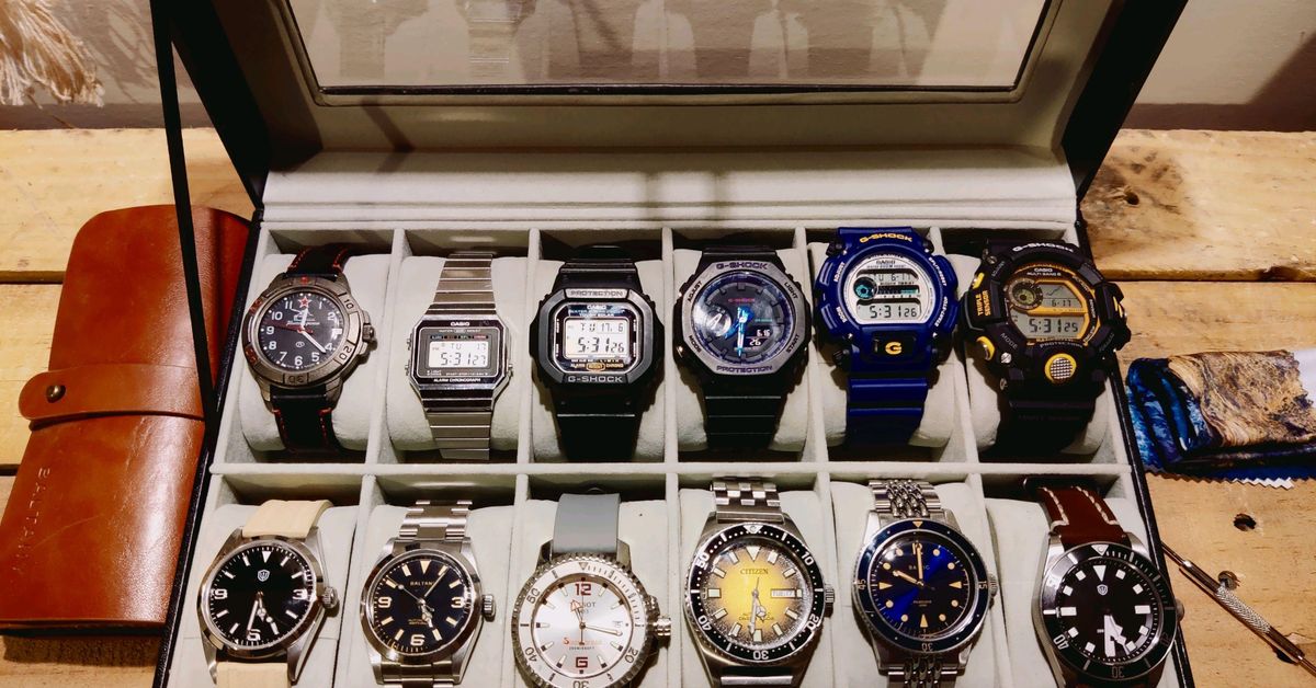 Current tenants in the watchbox | WatchCrunch