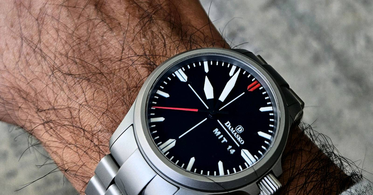 ICY! Damasko DA34 with ice hardened steel for case and bracelet ...