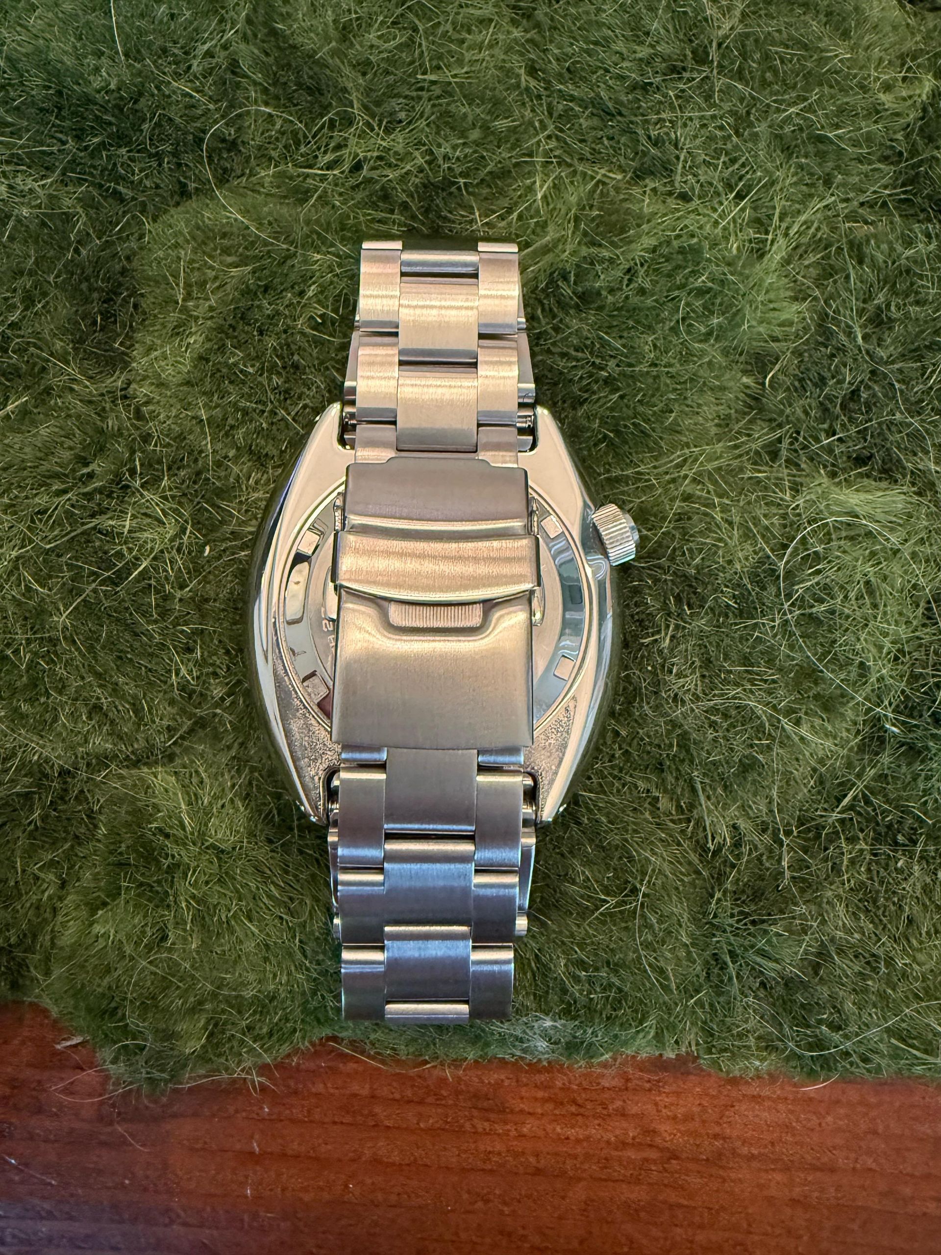 New Strap Alert! Islander bracelet for my King Turtle | WatchCrunch