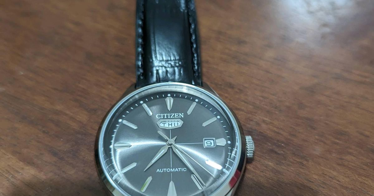 Citizen C7 Automatic Watch - 130$ 🖤 | WatchCrunch