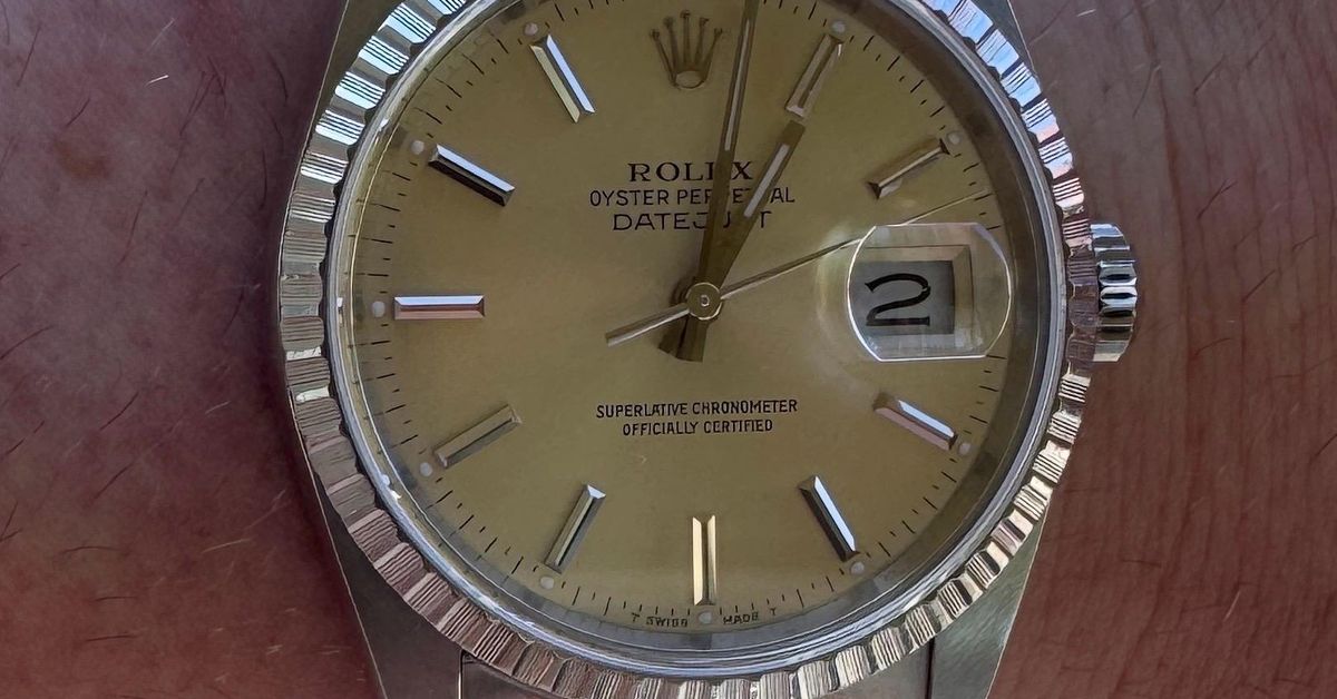 In 1988, this dial was silver | WatchCrunch