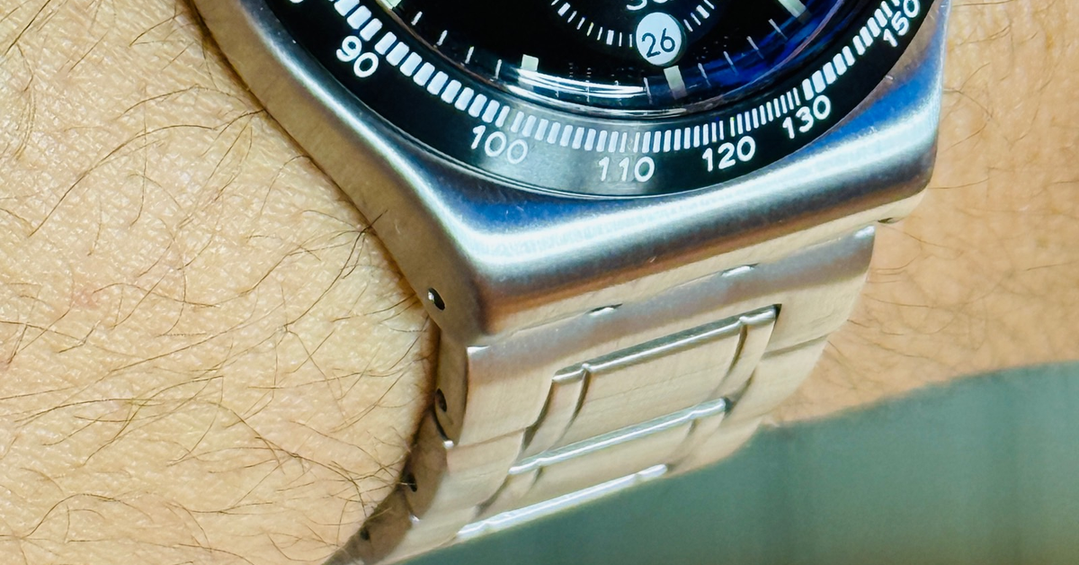 Swatch New Chrono Night Flight Again | WatchCrunch