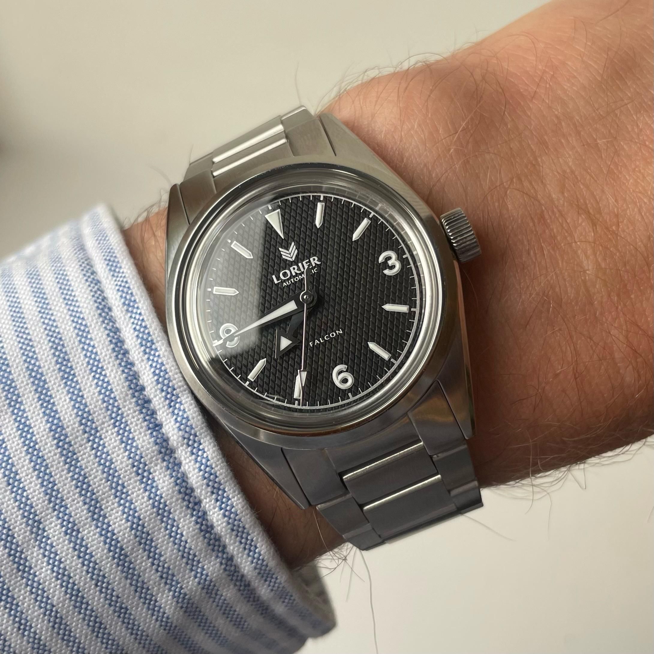 Lorier Falcon Series III | WatchCrunch
