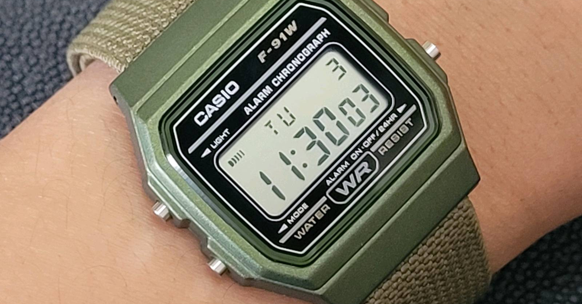 Casio F91w (Green Metallic) | WatchCrunch