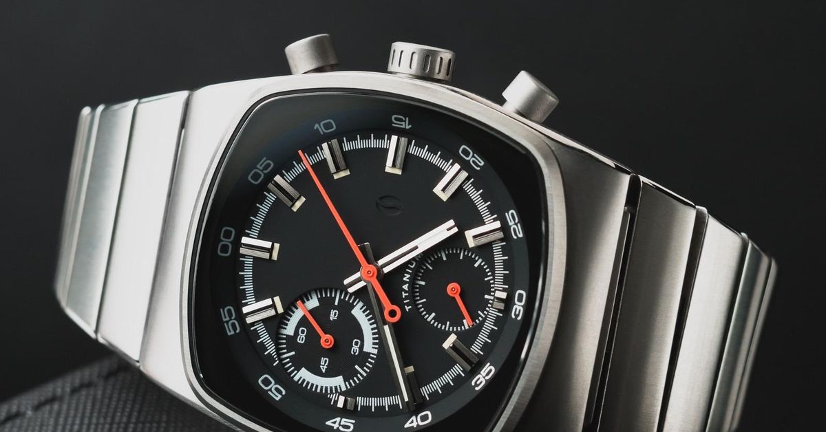 🚨NWA 🚨 the Brew Metric Chronograph in Titanium | WatchCrunch