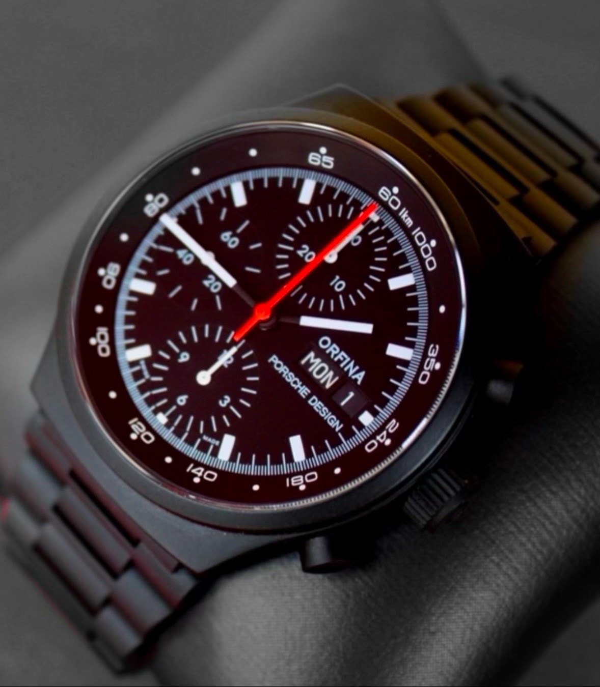 Review – Orfina Porsche Design Chronograph 1 (1975) | WatchCrunch