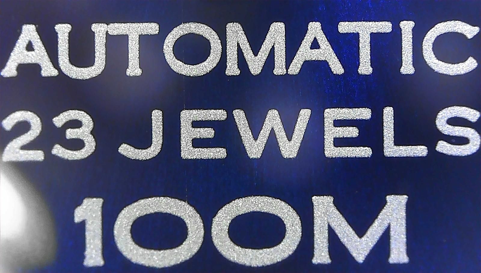 Watches under microscope vol. 16 Seiko 5 SNZH53 | WatchCrunch