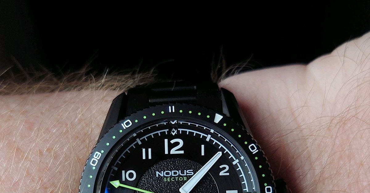 Nodus Sector Pilot DLC Limited Edition | WatchCrunch