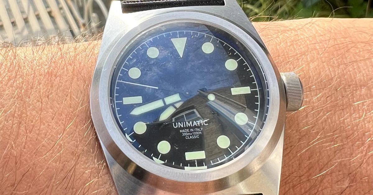 Unimatic U2 Classic - embrace the weirdness! | WatchCrunch