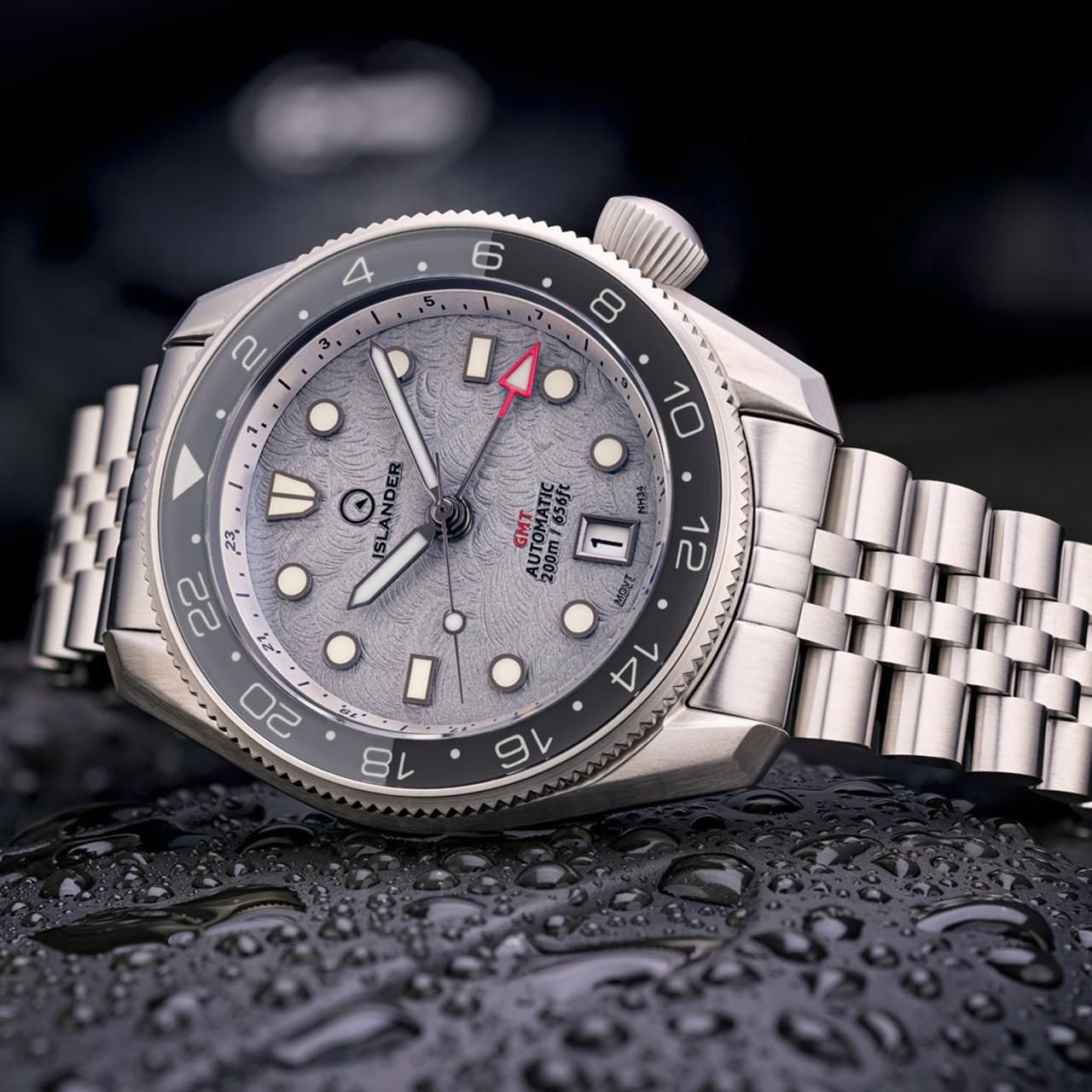 Best Islander yet? Port Jefferson GMT Skin Diver! | WatchCrunch