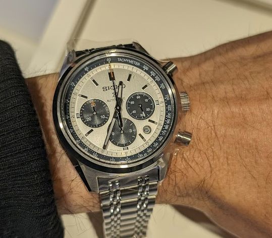 "Zenith Chronomaster vs. Rolex Daytona: Homage or Copycat? You Be the ...
