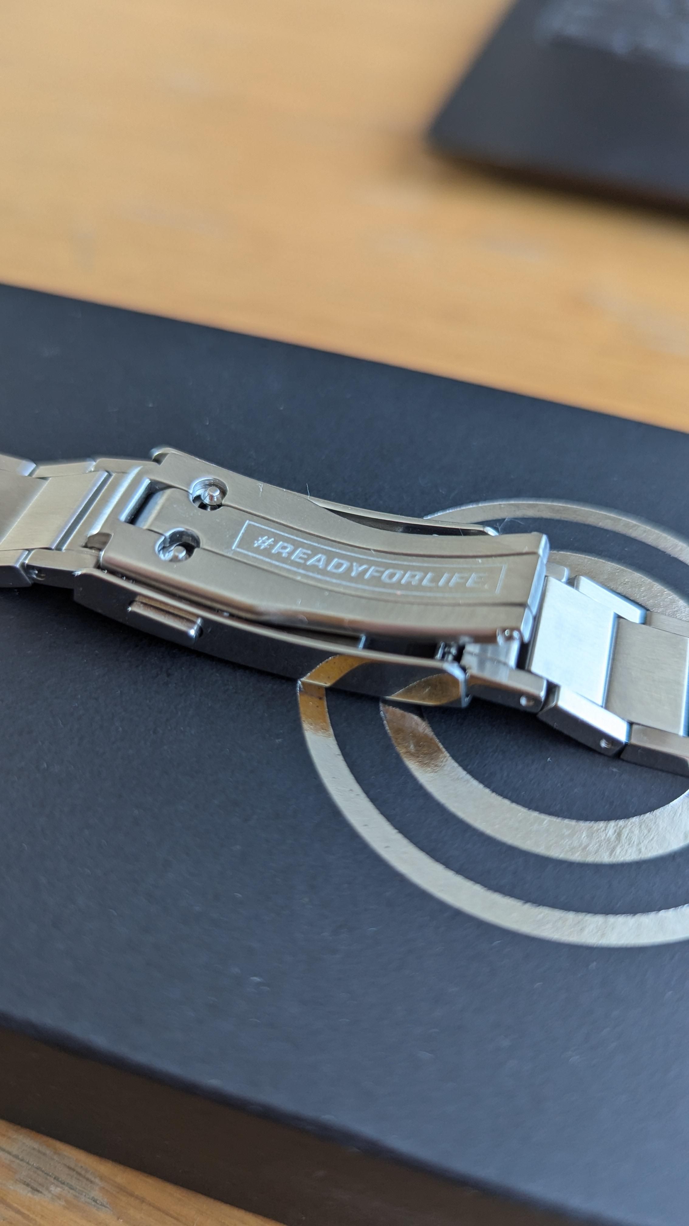 Review: Ubiq Dual - Summer diver | WatchCrunch