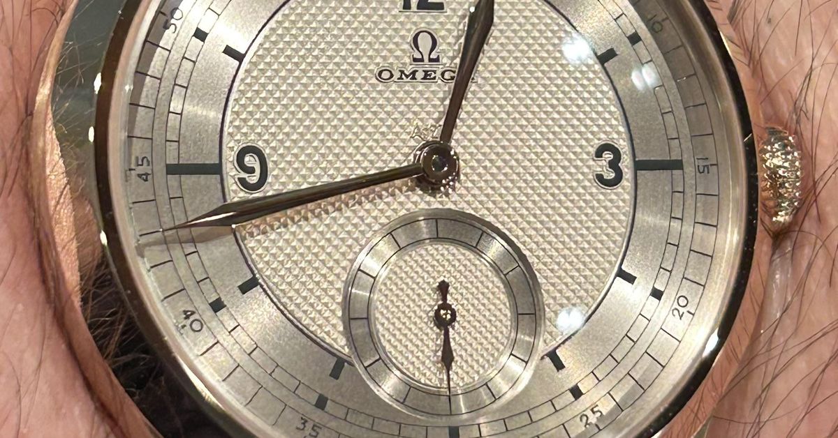 Omega Paris 2024 Bronze Gold Edition | WatchCrunch