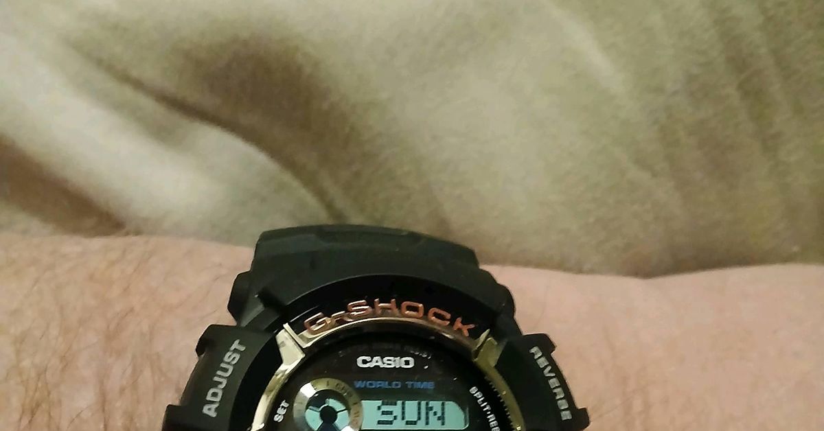 Casio G-Shock 2310-R | WatchCrunch