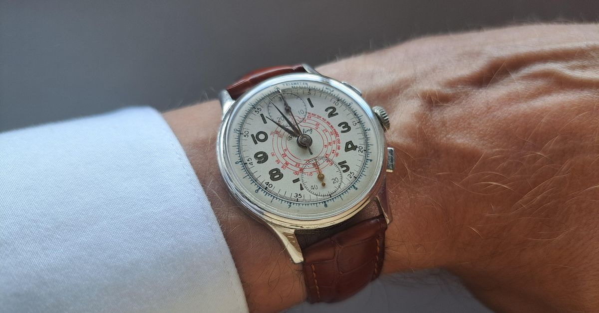 Breitling Telemeter Chronograph (ca 1940) | WatchCrunch