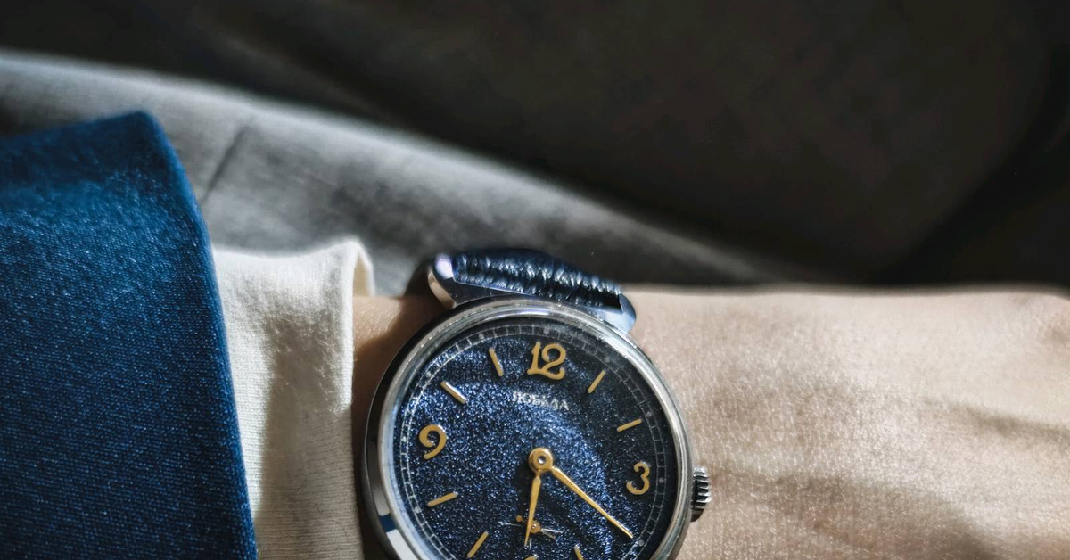 Pobeda, movement ZiM 2602, Ø36mm | WatchCrunch