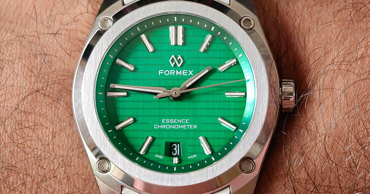 Formex Essence 39 | WatchCrunch