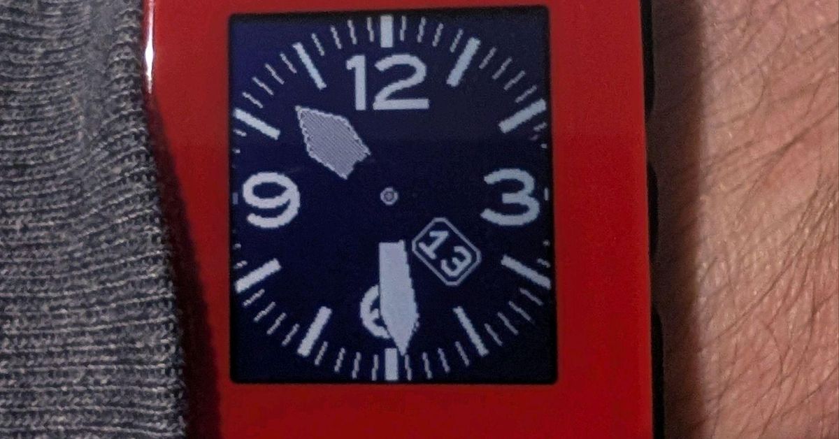 Original 2012 Pebble... It's alive! | WatchCrunch